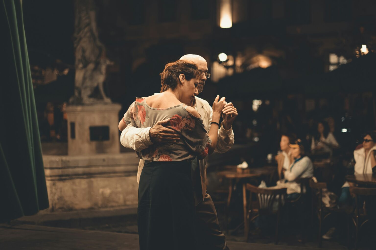 The History of Tango: From Buenos Aires to the World - tango-wounds.com